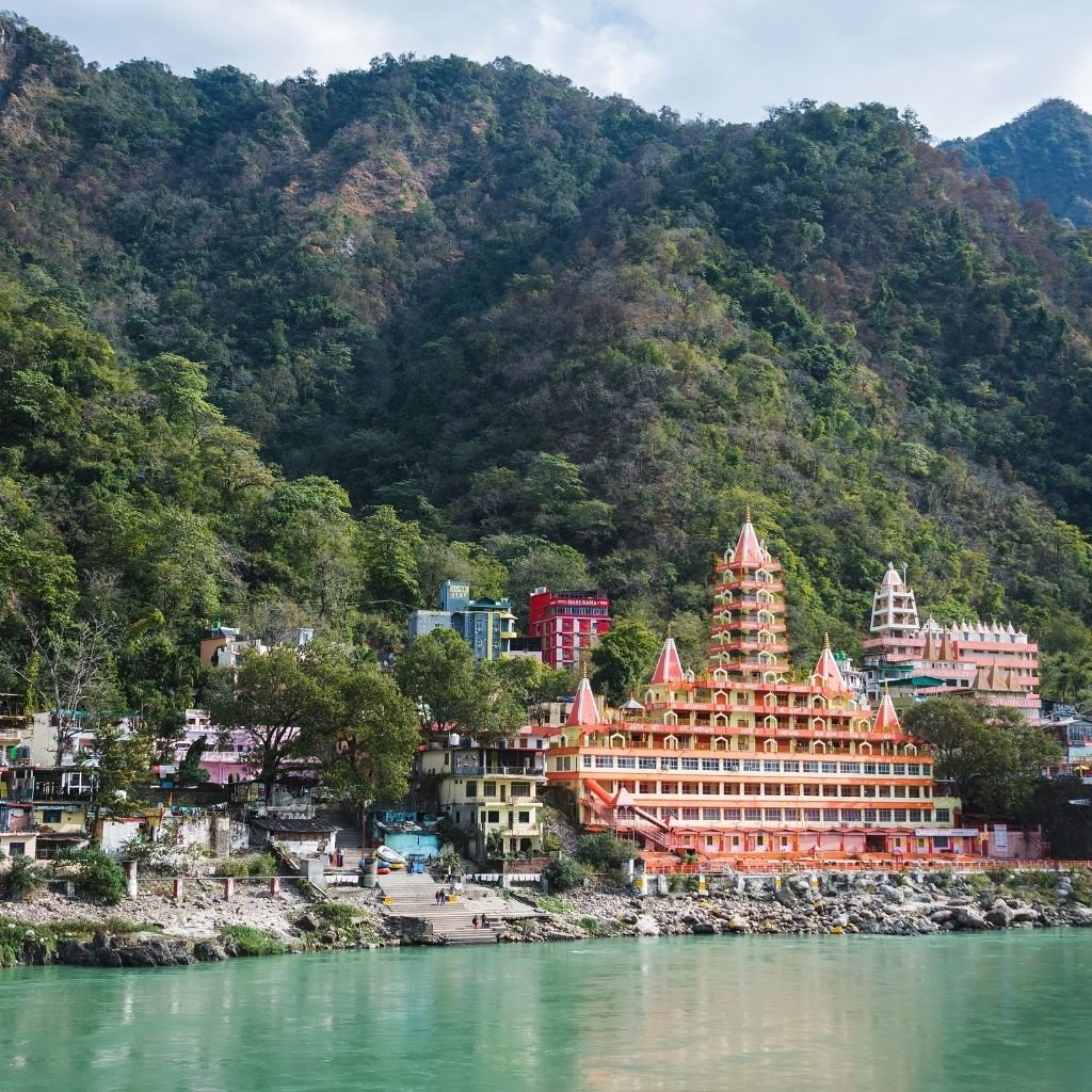Can You Live in an Ashram for Free? (Best Places to Go)